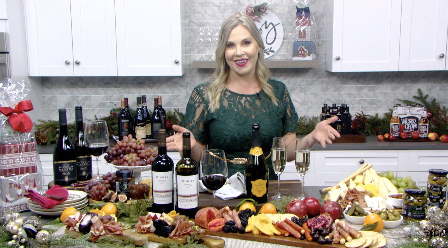 ALDI Holiday Entertaining with Sarah Tracey – Coffee With America