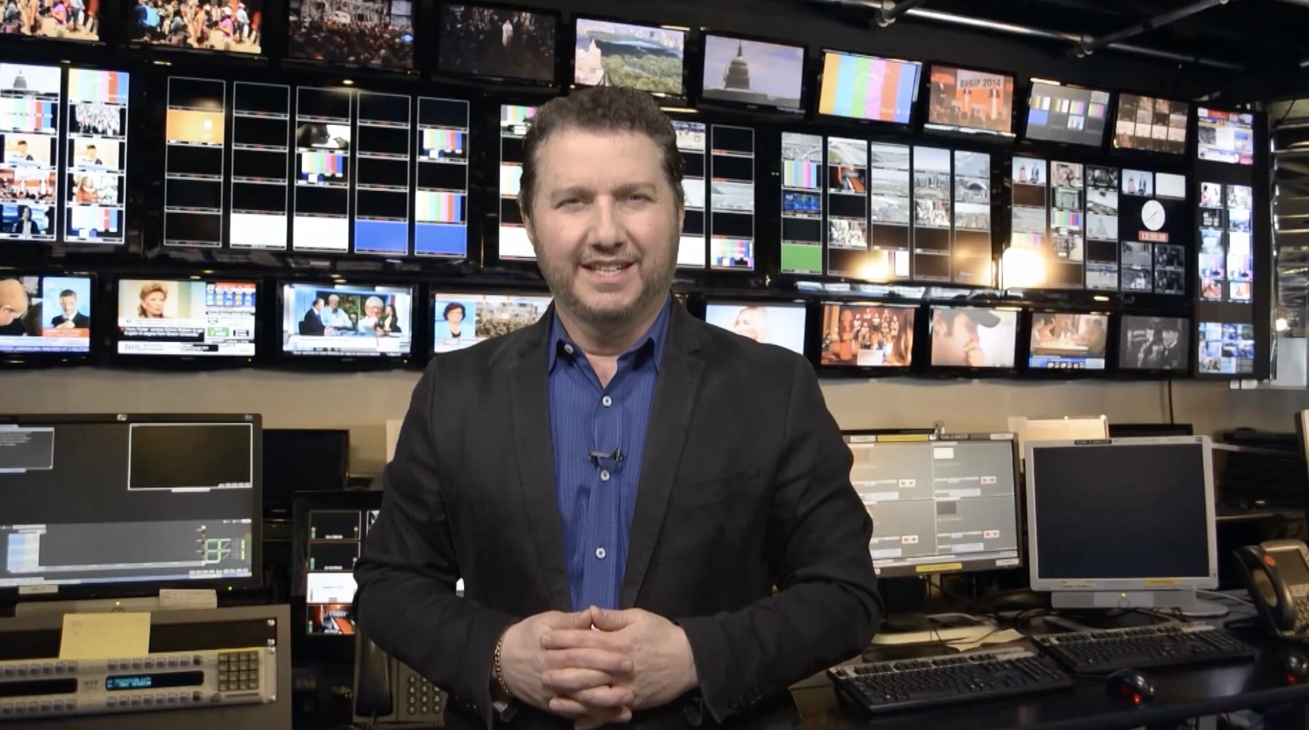 CES 2022 with Marc Saltzman – Coffee With America