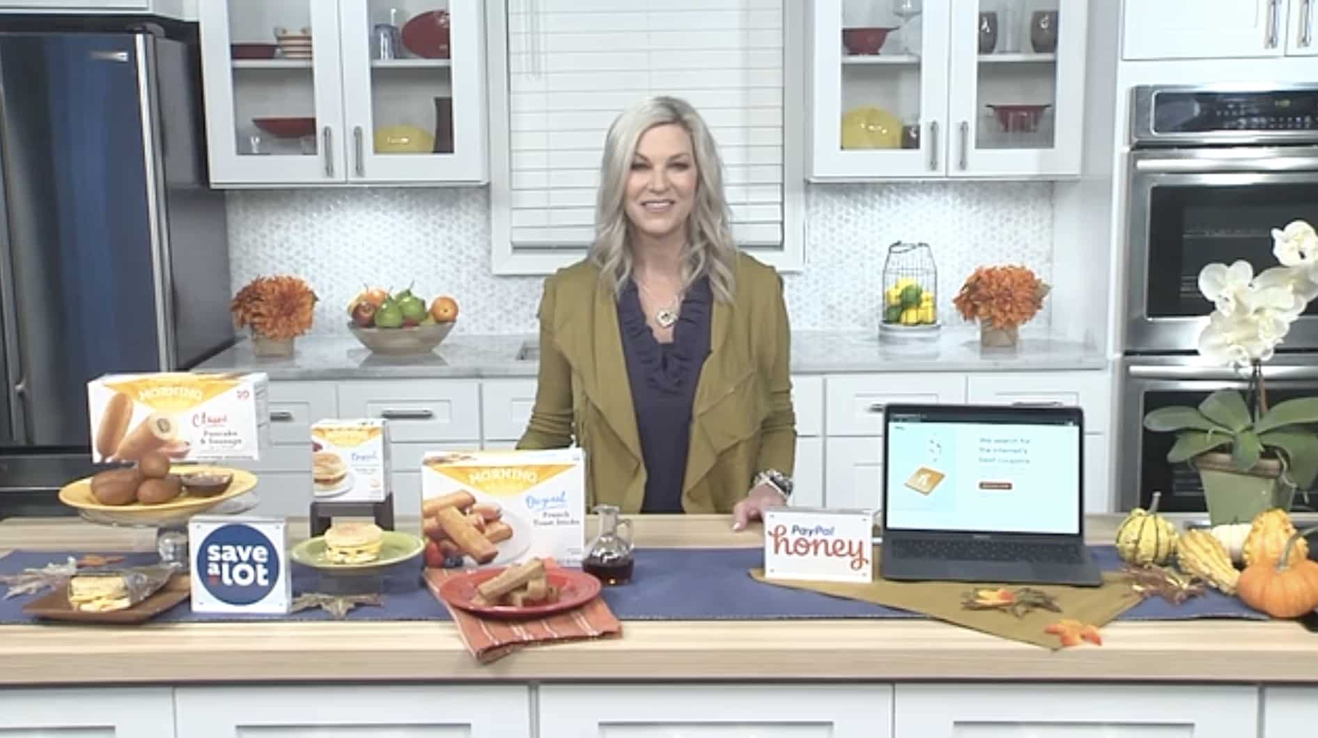 Moms Fall Checklist with Colleen Burns – Coffee With America