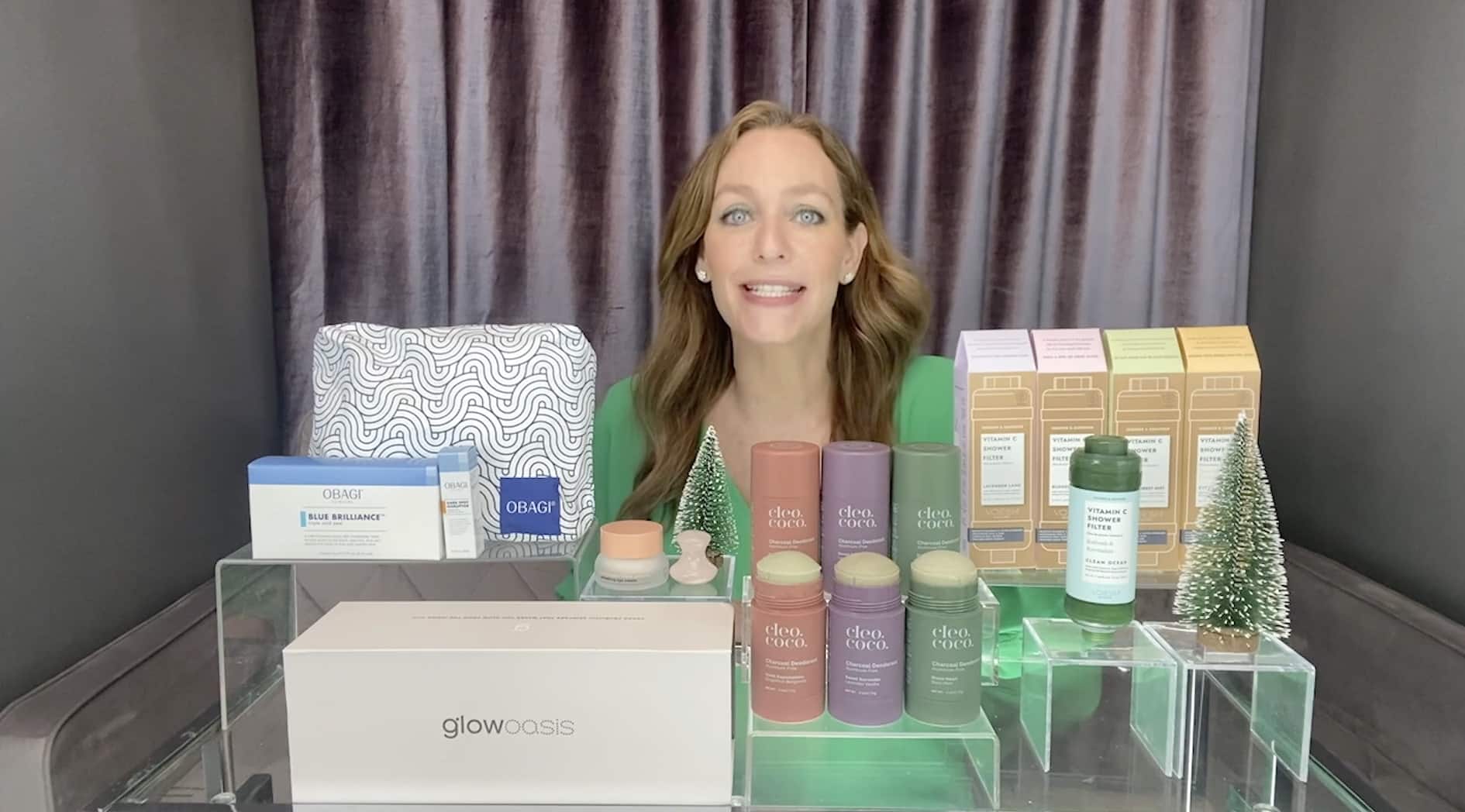 Glowing Holiday Gifts with Cheryl Kramer Kaye – Coffee With America